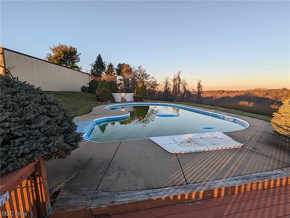 53154 Key Bellaire Rd, Bellaire, OH 43906 | Zillow