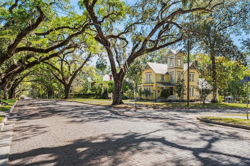 302 S Brooksville Ave, Brooksville, FL 34601 | Zillow