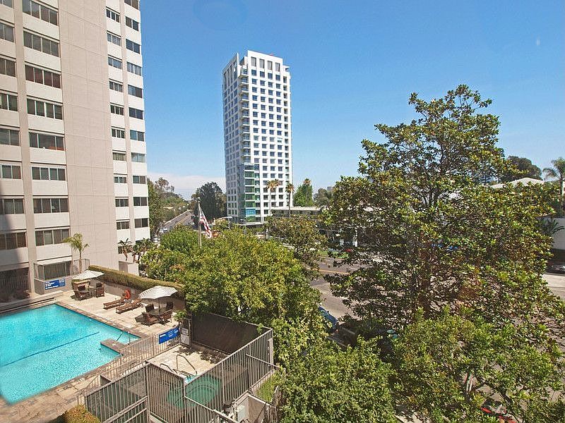 865 Comstock Ave APT 2D, Los Angeles, CA 90024 | Zillow