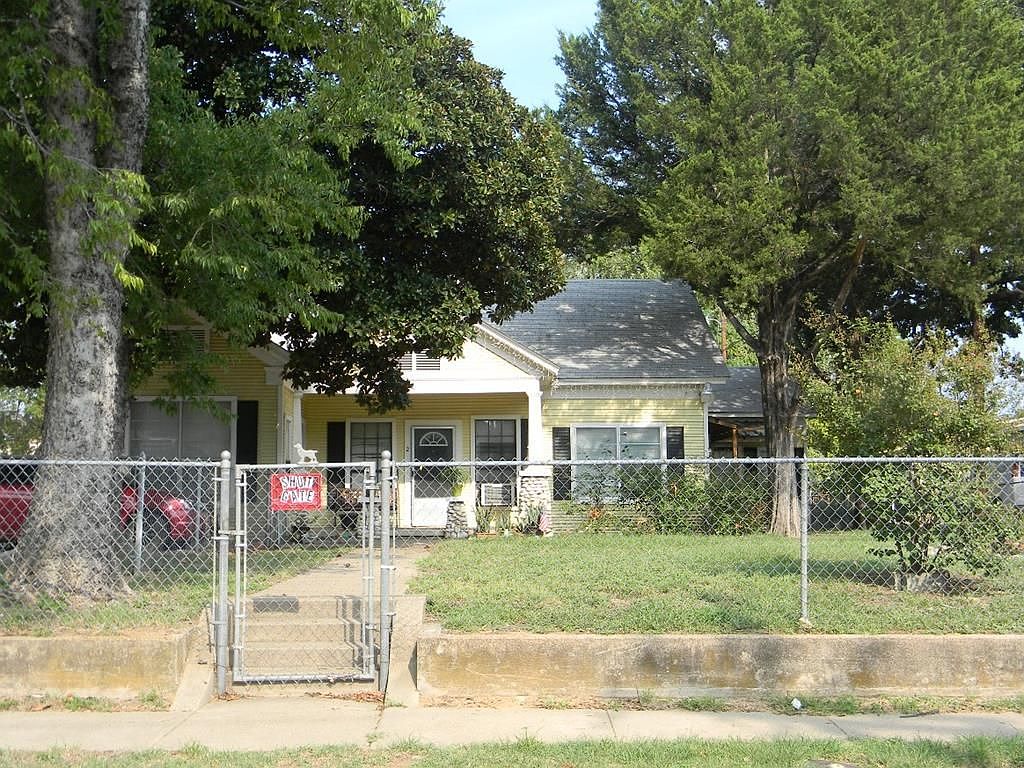 227 S Prairieville St, Athens, TX 75751 | Zillow