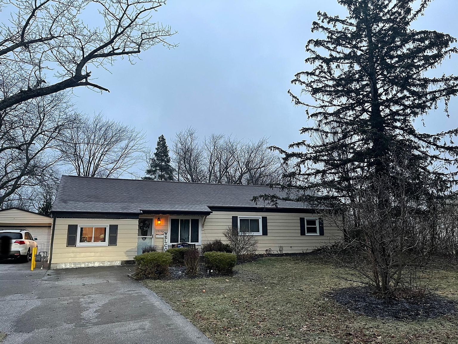 19190 Temple Dr, Strongsville, OH 44149 | Zillow