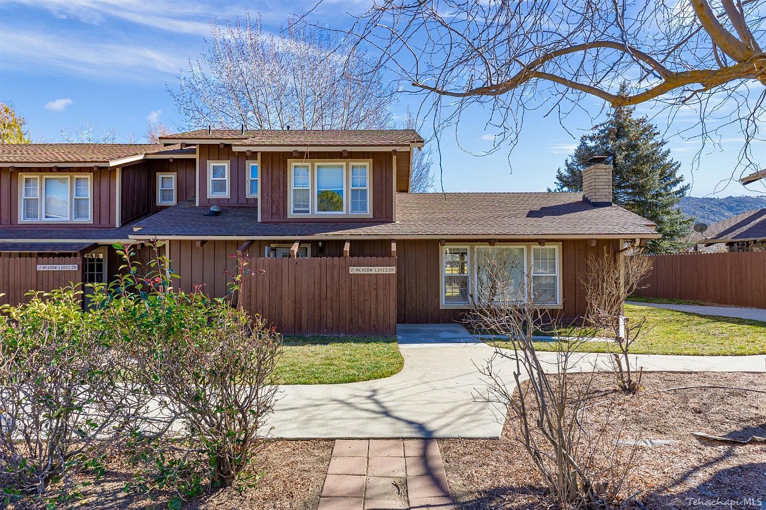21 Meadow Lakes Dr, Tehachapi, CA 93561 | Zillow