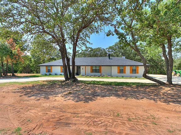 8 Russell Rd, Mcloud, OK 74851 | MLS #1077451 | Zillow