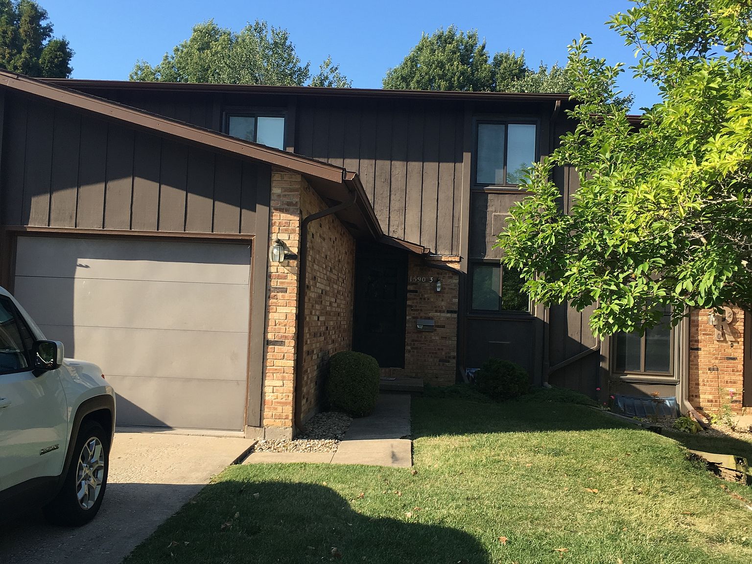 1590-3 Riverview Dr, Macomb, IL 61455 | Zillow
