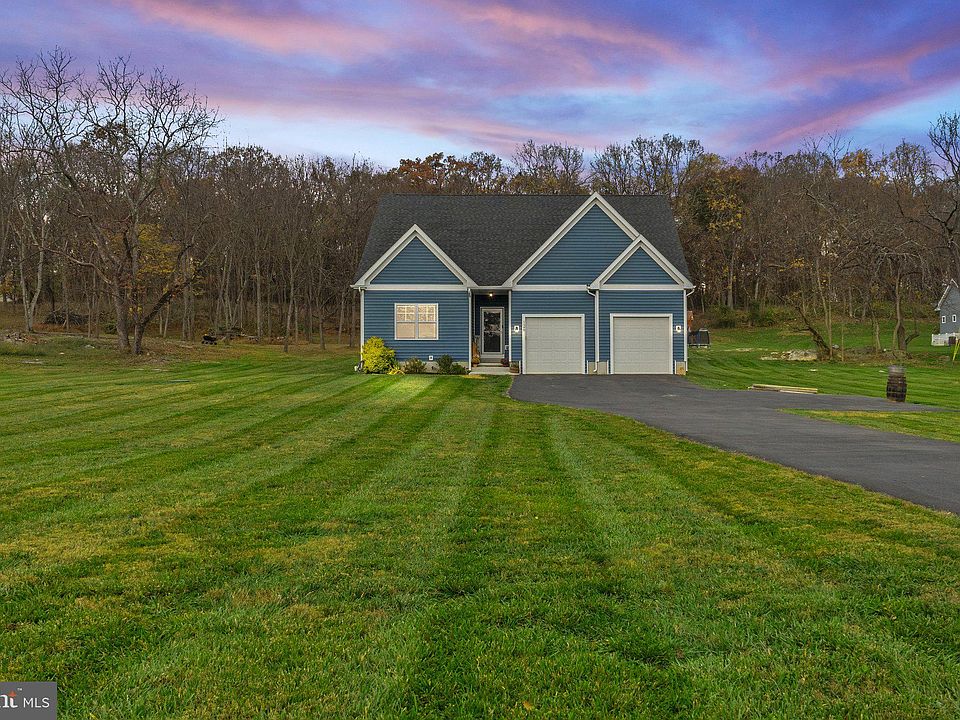126 W Blakeley Dr, Charles Town, WV 25414 | Zillow