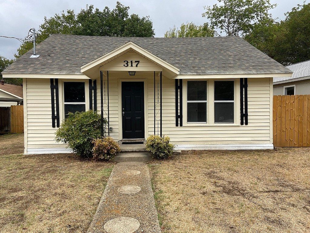 317 N Ruddell St, Denton, TX 76209 | MLS #20435401 | Zillow