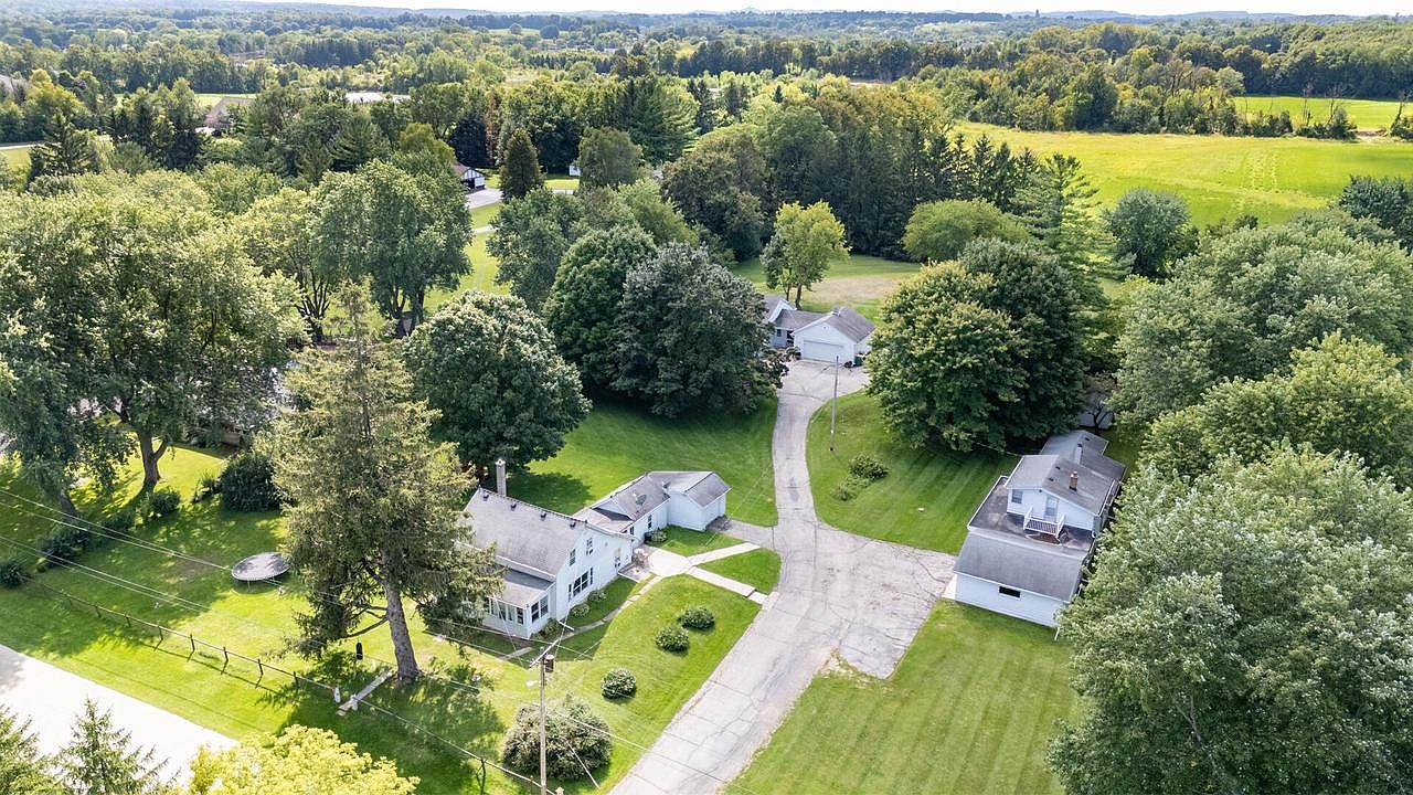 2647 Mayfield ROAD, Richfield, WI 53076 | Zillow