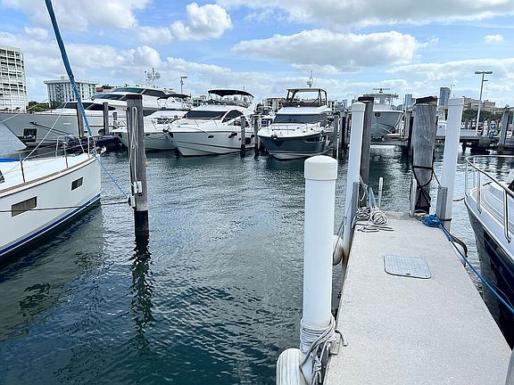 4 Grove Isle Dr #D13, Miami, FL 33133 | Zillow