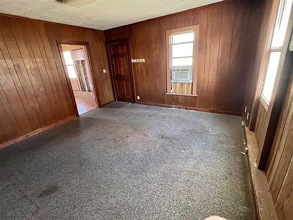 314 E Rainey Ave, Weatherford, OK 73096 | MLS #1094610 | Zillow