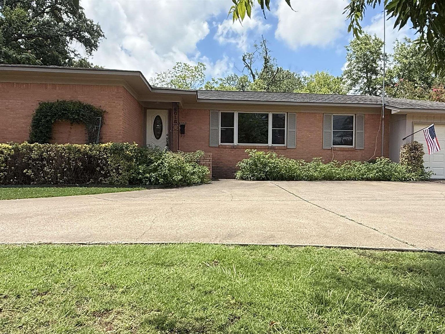 2015 E 5th St, Tyler, TX 75701 | MLS #26001217 | Zillow