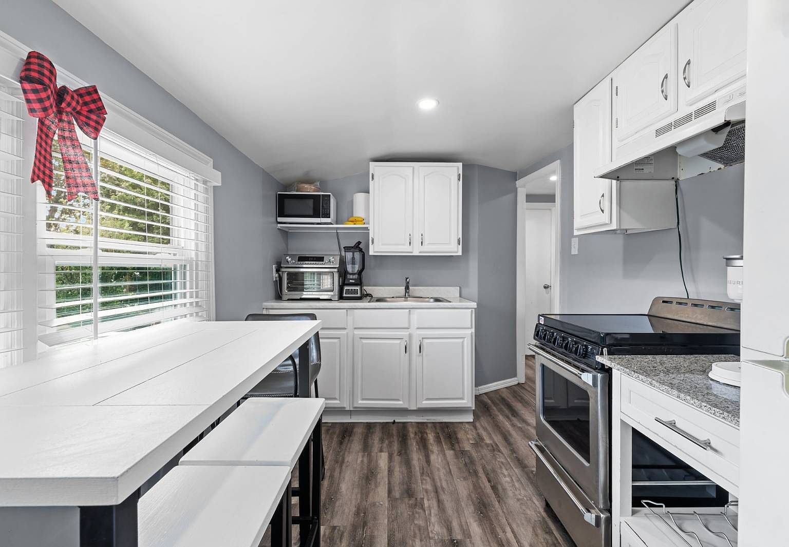 31 Fieldmere St FLOOR 2, Elmont, NY 11003 | Zillow