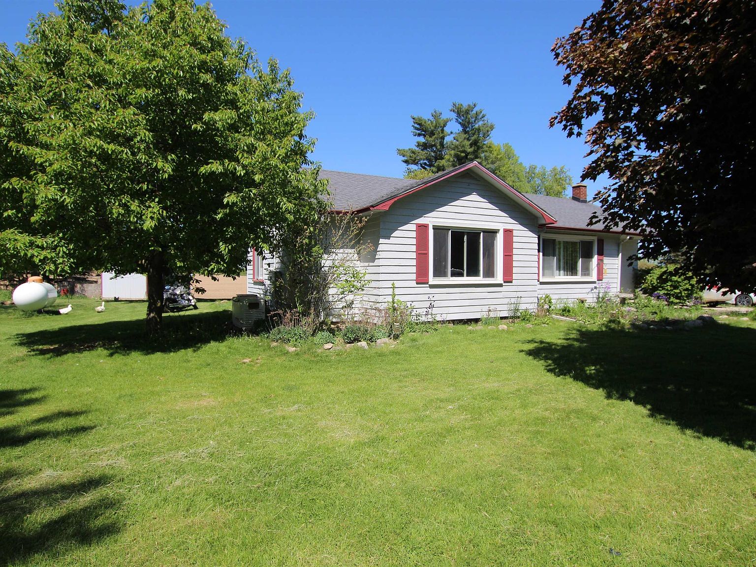 2952 Five Lakes Rd, Metamora, MI 48455 | Zillow