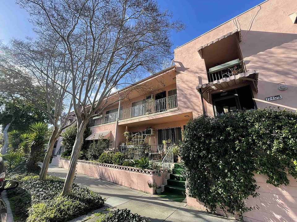786 - 11403 & 11407 Valley Spring Ln Studio City CA | Zillow