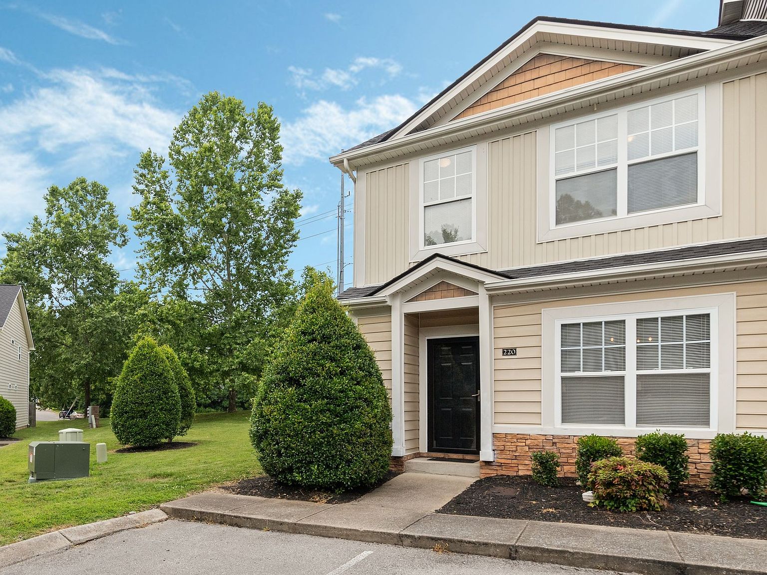 1515 Bridgecrest Dr UNIT 220, Antioch, TN 37013 | Zillow