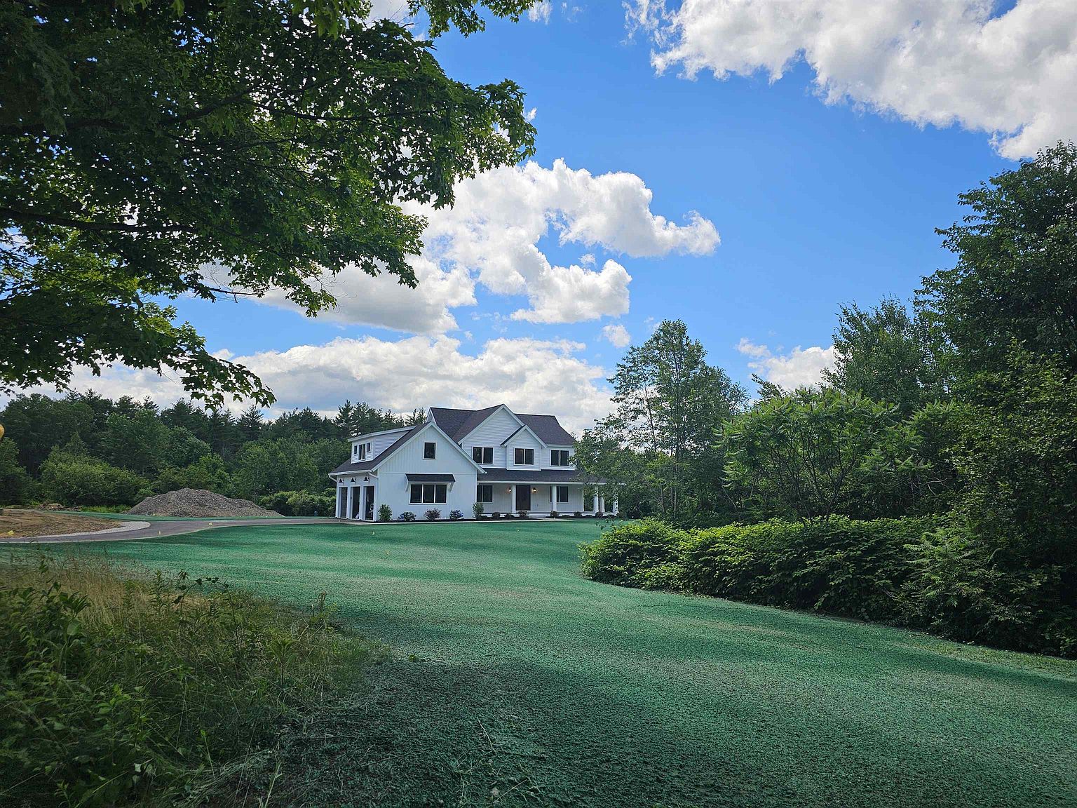 768 Chester Road, Auburn, NH 03032 | Zillow