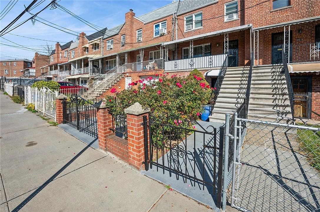 1147 East 219th Street #2, Bronx, NY 10469 | Zillow