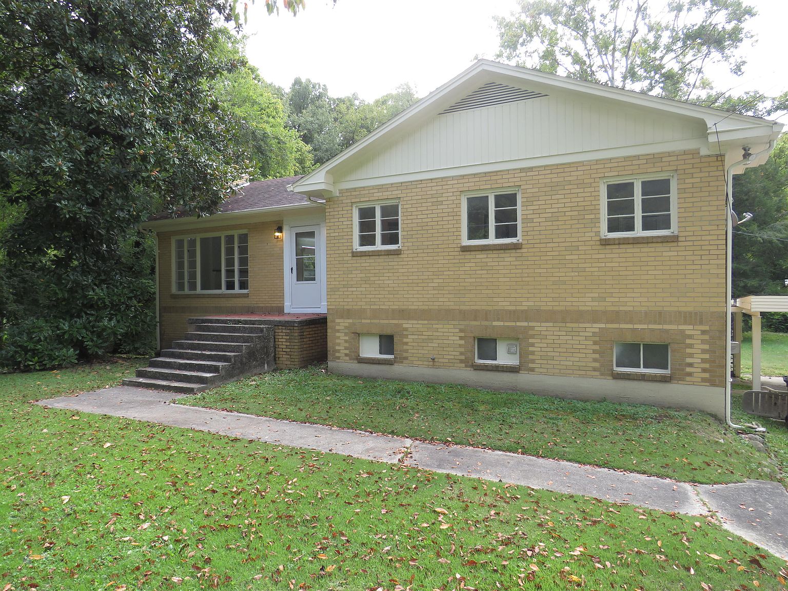 115 Kelly St, Evarts, KY 40828 | MLS #24019916 | Zillow