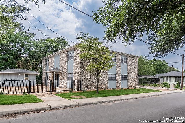 423 E Dewey Pl San Antonio TX | Zillow