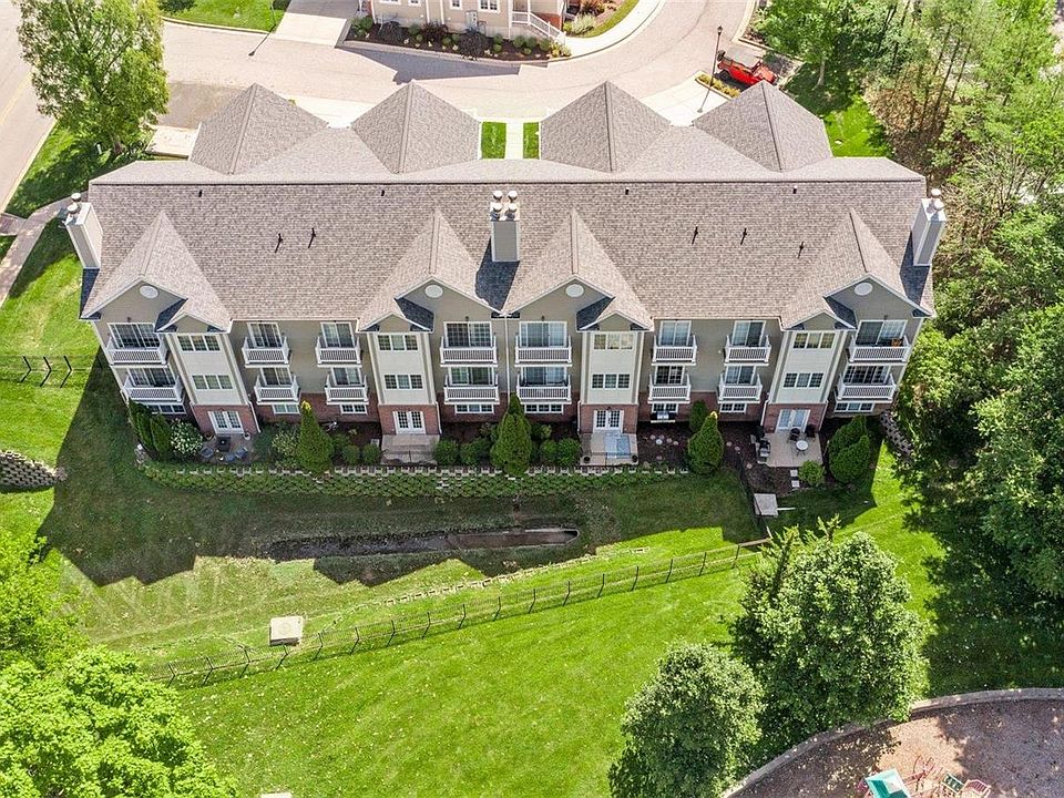 711 Windberry Ct, Saint Louis, MO 63122 | Zillow