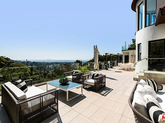1280 Angelo Dr, Beverly Hills, CA 90210 | MLS #24-421703 | Zillow