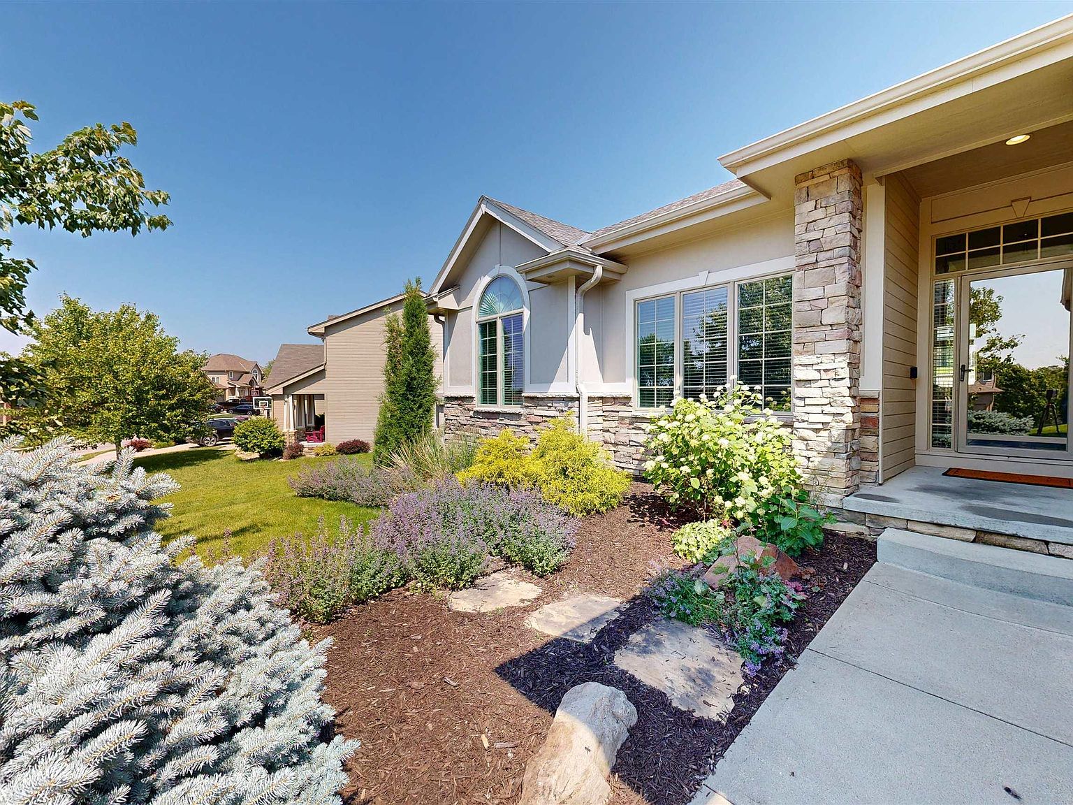 19313 Bellbrook Blvd, Gretna, NE 68028 | Zillow