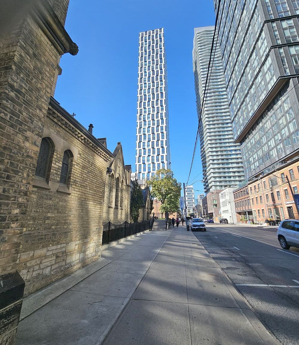 252 Church St #3802, Toronto, ON M5B 1Z2 | Zillow