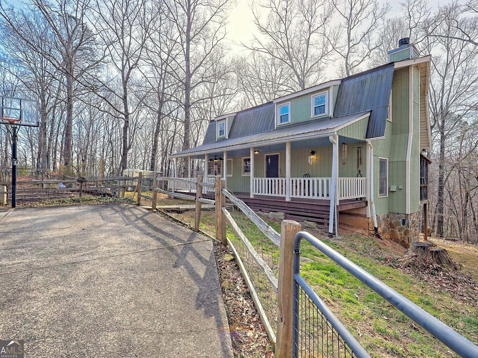 300 Backwoods Dr, Clarkesville, GA 30523 | Zillow