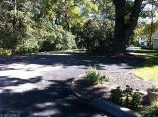 8707 Howland Springs Rd SE, Warren, OH 44484 | Zillow