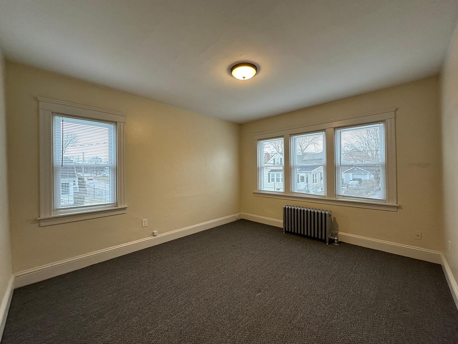 242 Milton Rd #2A, Warwick, RI 02888 | Zillow