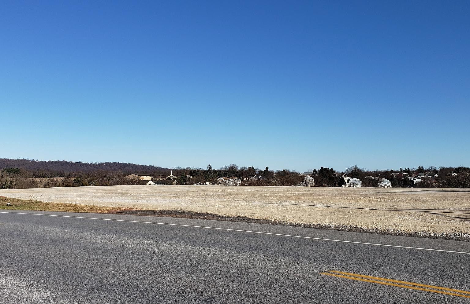 960 980 Old Trail Rd, Etters, PA 17319 | Zillow