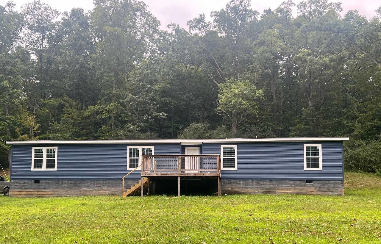10 Beechie Frk, Alum Creek, WV 25003 | Zillow