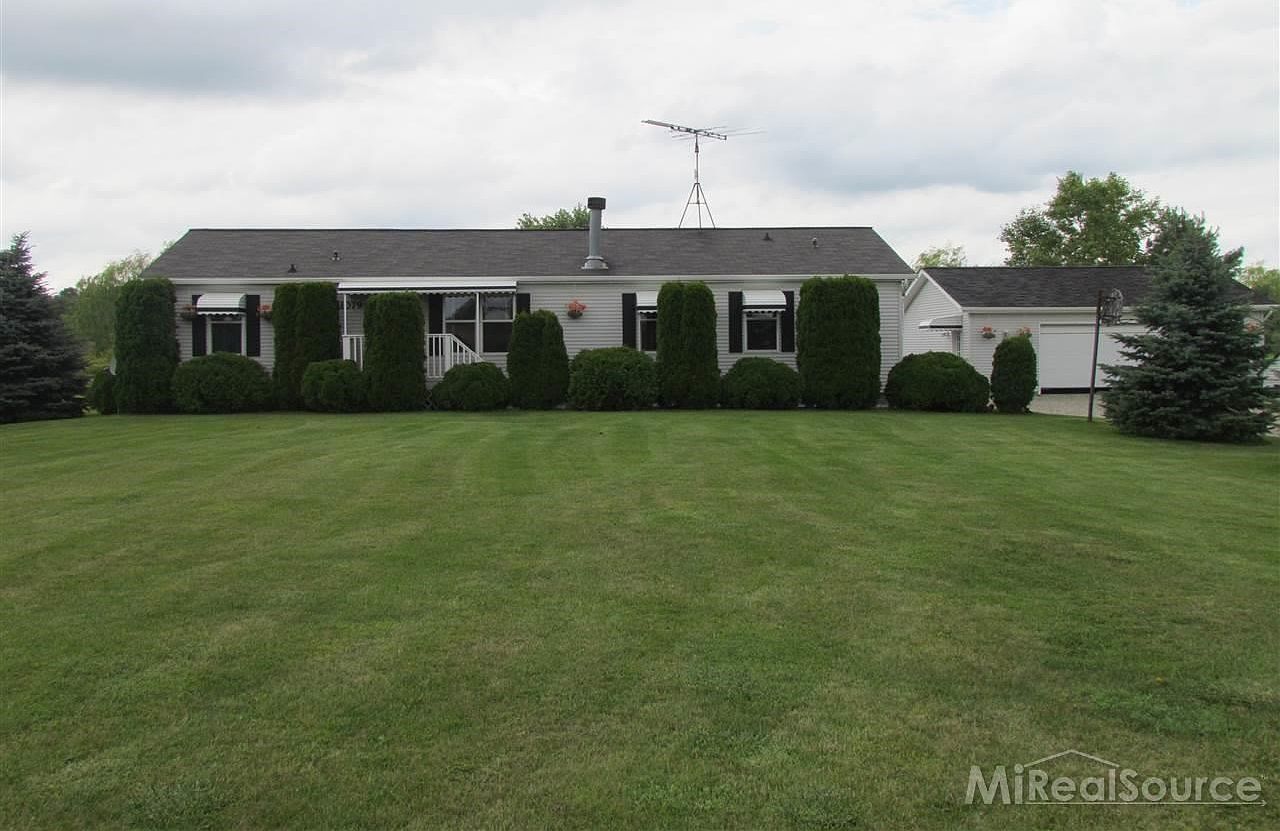 10796 Yale Rd, Yale, MI 48097 | Zillow
