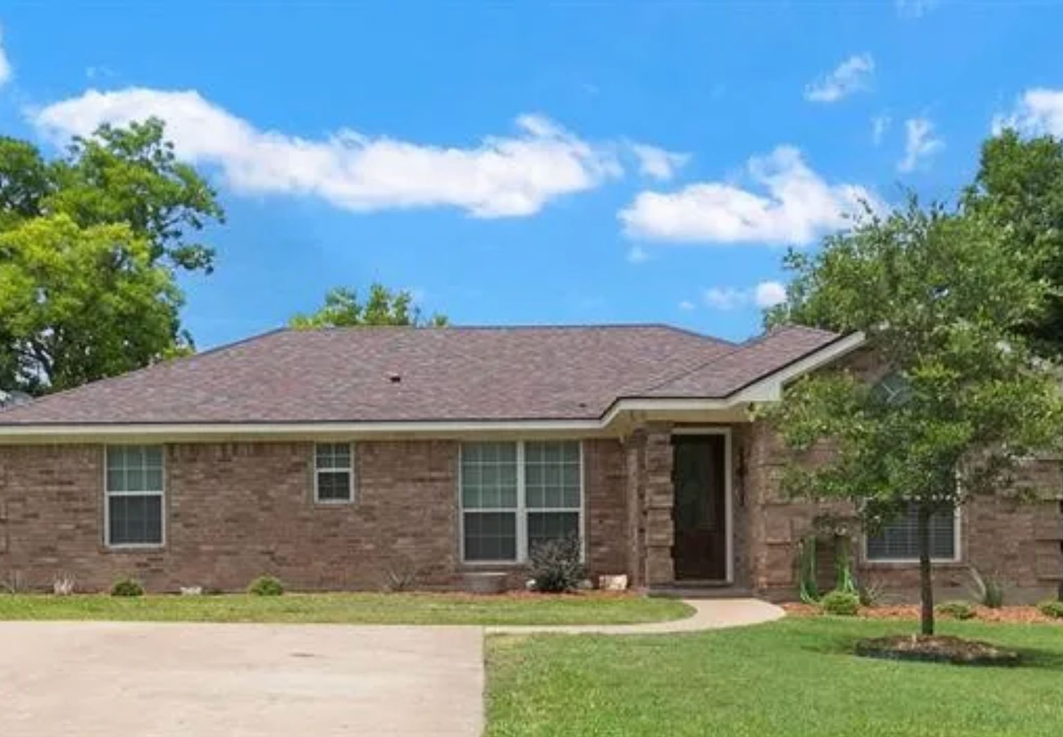 1231 W Hyman St, Stephenville, TX 76401 | Zillow
