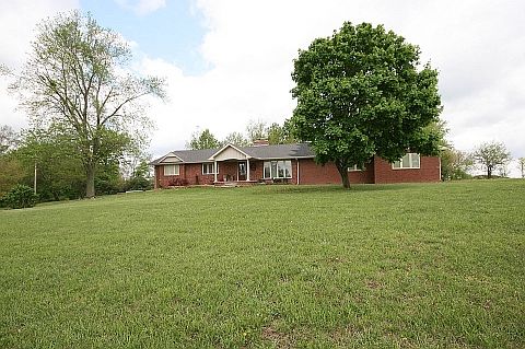 2112 E Elwin Rd, Decatur, IL 62521 | Zillow