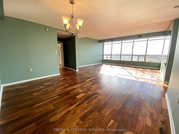 5100 Dorchester Rd #PENTHOUSE 804-4, Niagara Falls, ON L2E 7H4 | Zillow