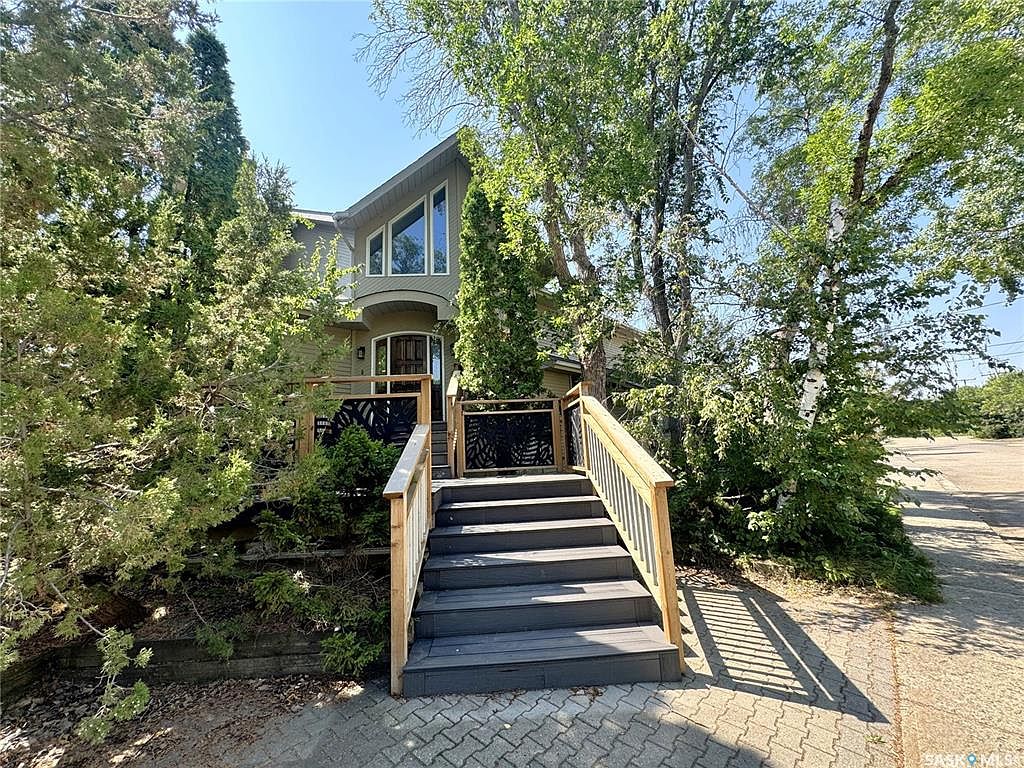 2712 Cameron STREET, Regina, SK S4T 2W6 | MLS #SK981095 | Zillow
