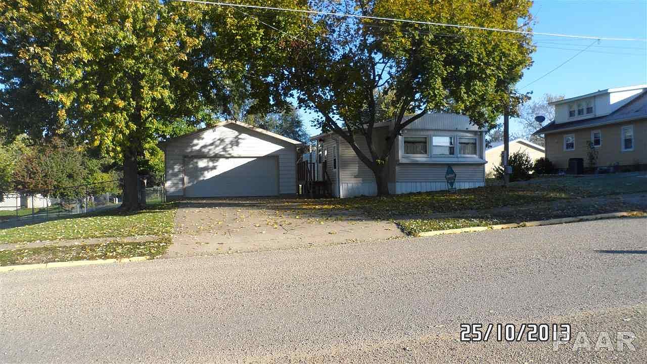 504 E 4th St, Saint David, IL 61563 | Zillow