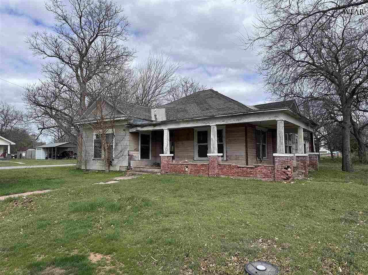 117 N 2nd St, Terral, OK 73569 | MLS #177754 | Zillow