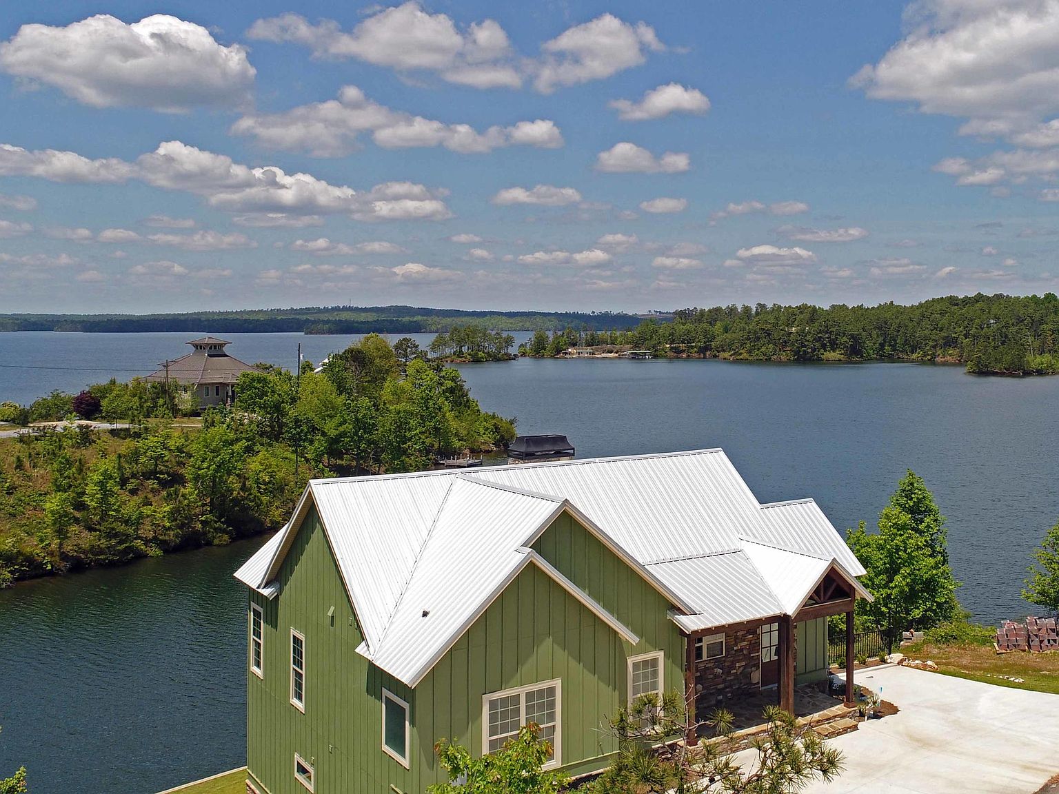 1710 Circle Point, Dadeville, AL 36853 | Zillow