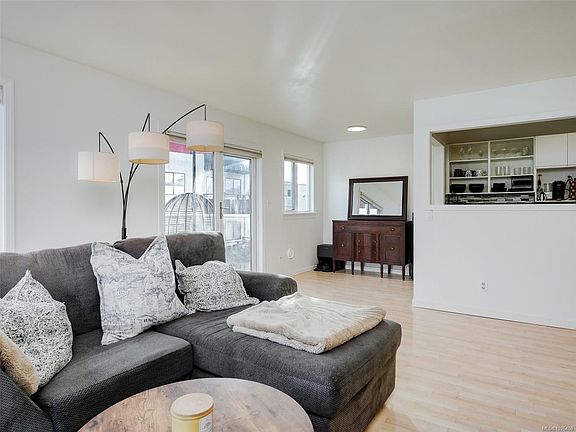 2647 Graham St #403, Victoria, BC V8T 3Y8 | MLS #1026408 | Zillow