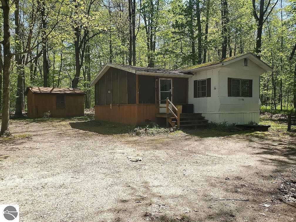 7805 Arrowhead Dr, Weidman, MI 48893 | Zillow