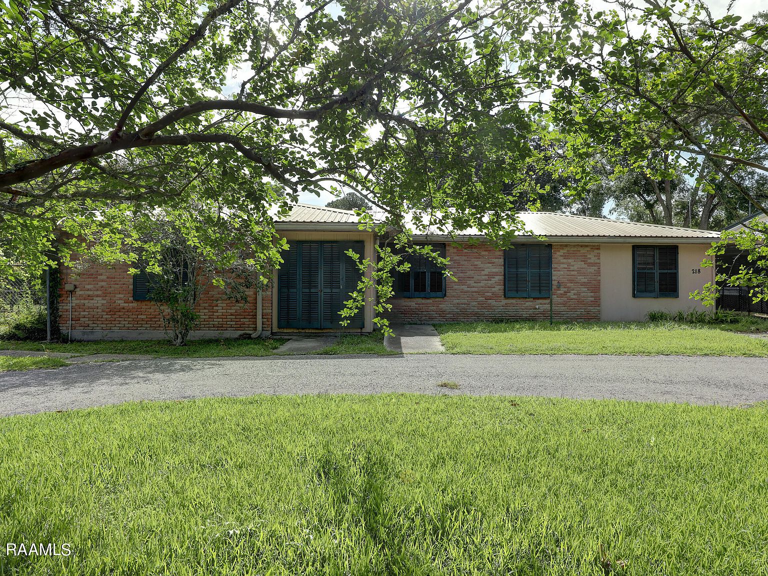 218 Main St, Baldwin, LA 70514 | Zillow