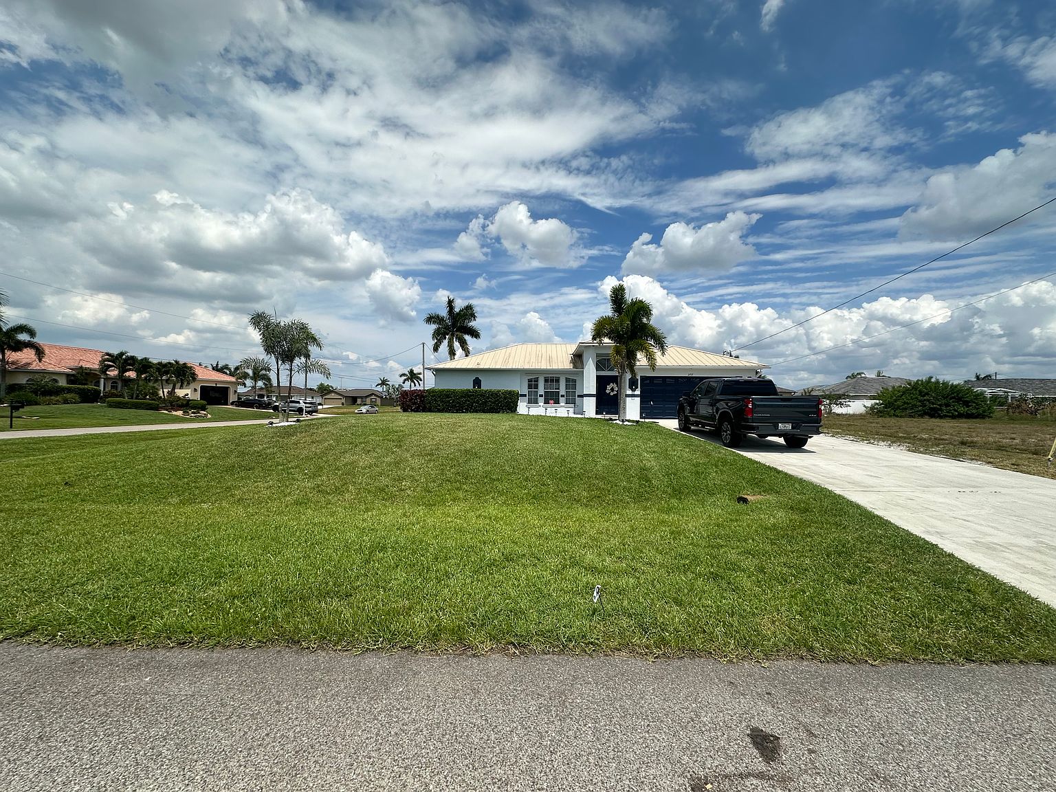 2717 SW 18th Pl, Cape Coral, FL 33914 | Zillow
