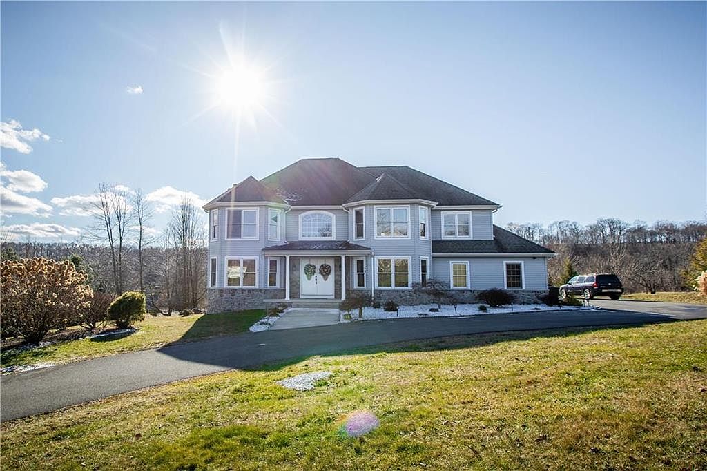 49 Crystal Ter, Mount Bethel, PA 18343 | Zillow