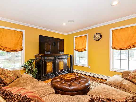 12 Birch Brook Rd, Cortlandt Manor, NY 10567 | Zillow