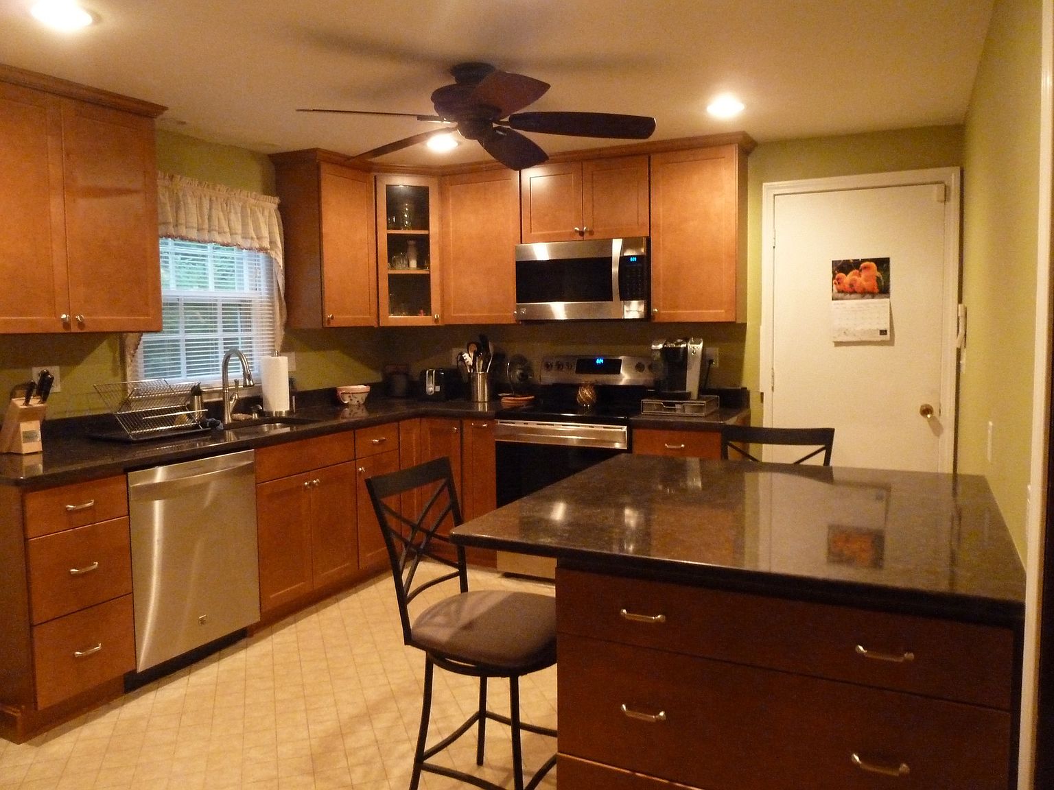 24 Laura Rd, Hamden, CT 06514 | Zillow