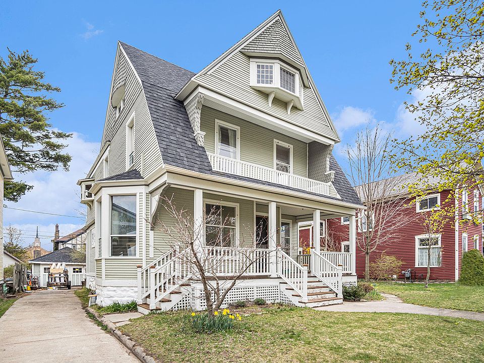 521 Lafayette Ave Grand Haven Mi 49417 Mls 23011860 Zillow