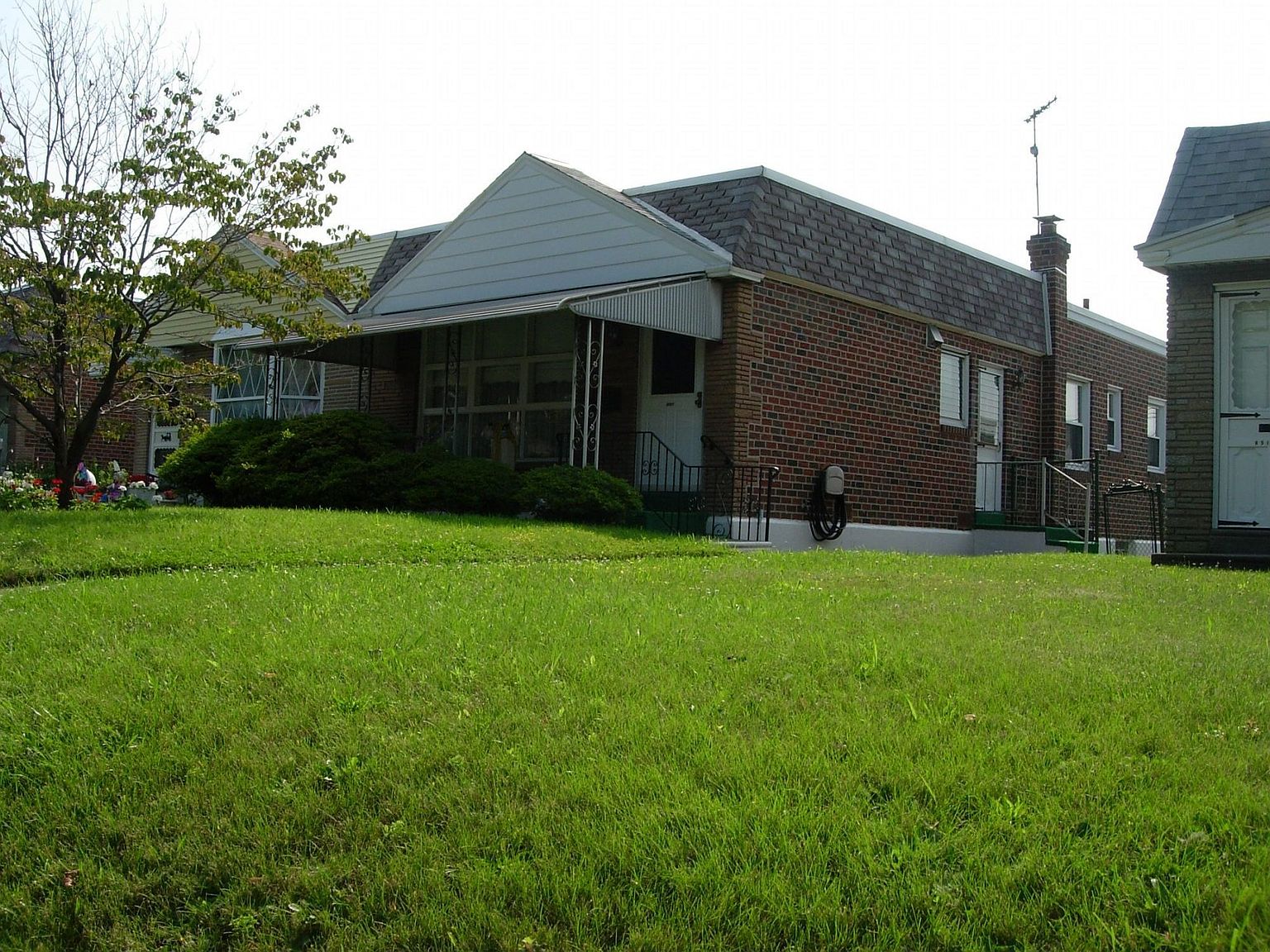 8521 Bustleton Ave, Philadelphia, PA 19152 | Zillow