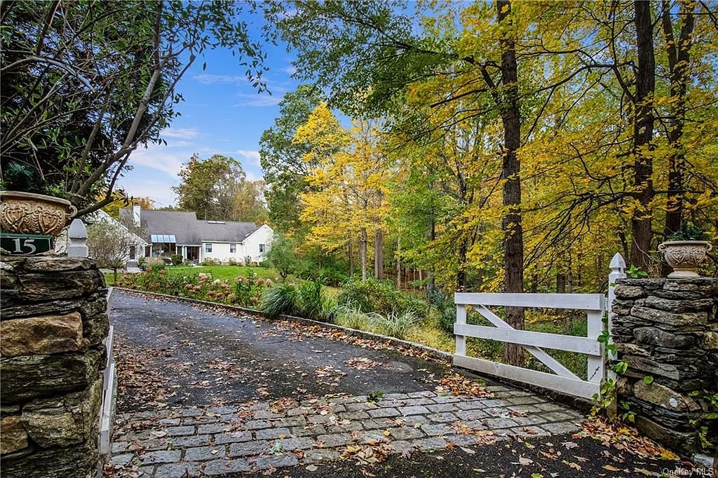 15 Patterson Rd, Pound Ridge, NY 10576 | Zillow