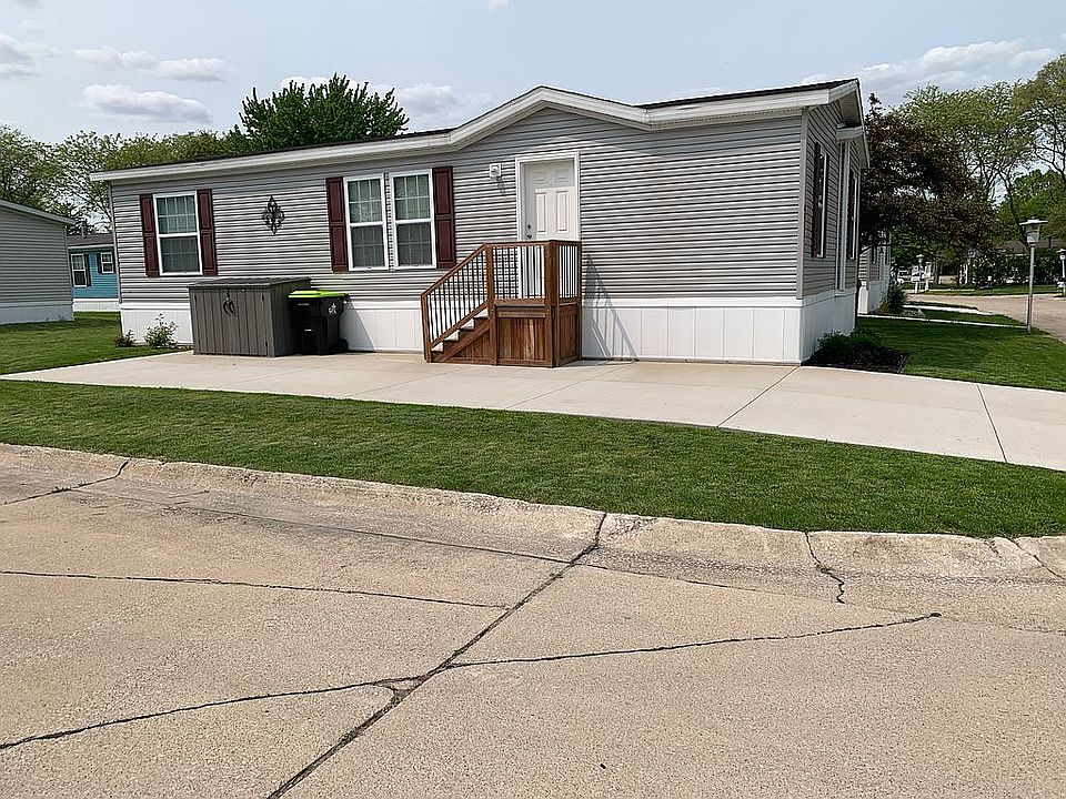 6085 University Ave, Saginaw, MI 48604 | Zillow